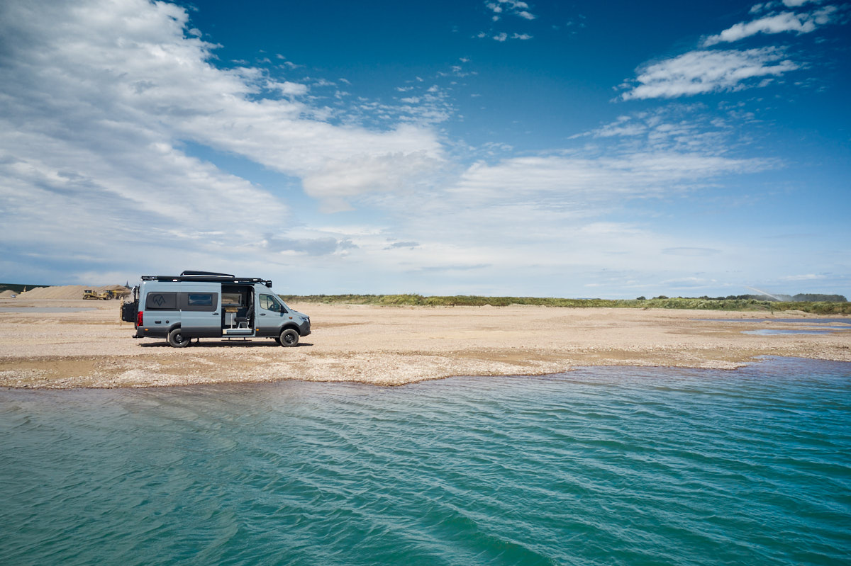 MERCEDES-BENZ SPRINTER YETI Family 4x4 | VEO Vans